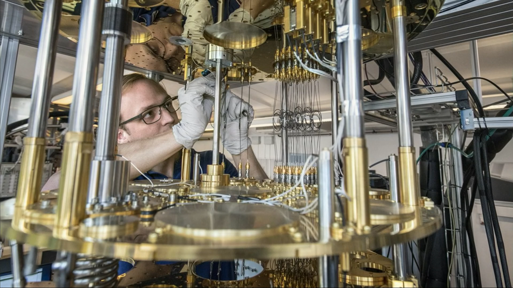 Build : Inside Azure datacenter architecture with Mark Russinovich | ブチザッキ